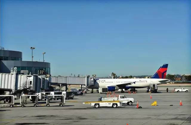 CIMC Tianda Won Two Boarding Bridge Orders Worth of More Than 100 ...